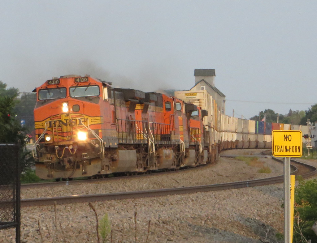 BNSF 4110 East